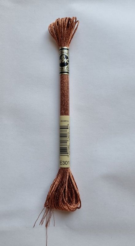 Moulinè garn E301 - Bunadbutikken as